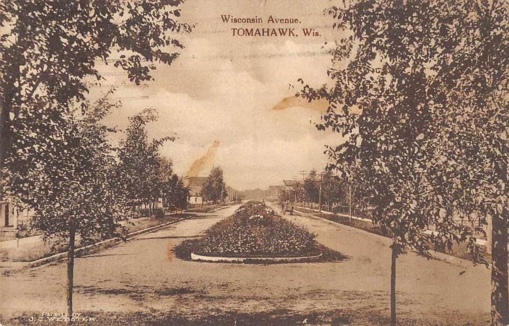 Tomahawk Wisconsin scenic birds eye view down Wisconsin Ave antique pc ...