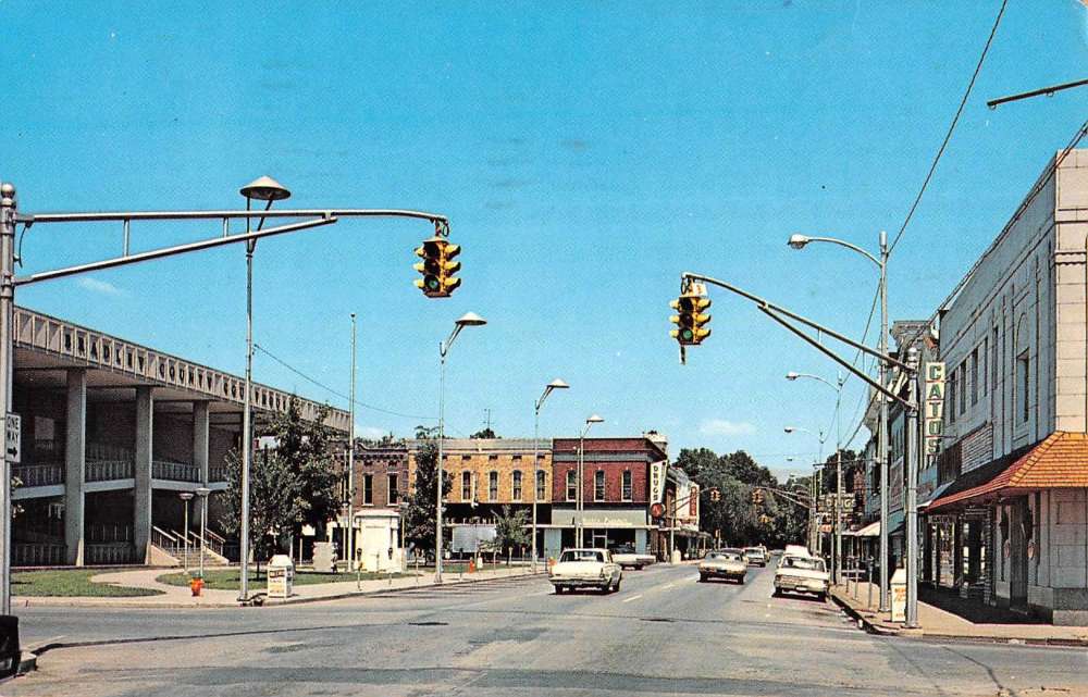 Cleveland Tennessee Ocoee Street Looking North Vintage Postcard K93676 ...