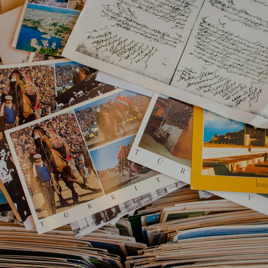 How to Create a Vintage Postcard Collection - Tips for New Collectors